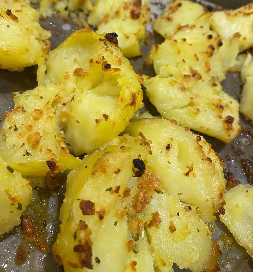 Smashed Garlic Roasties – G'day Garlic